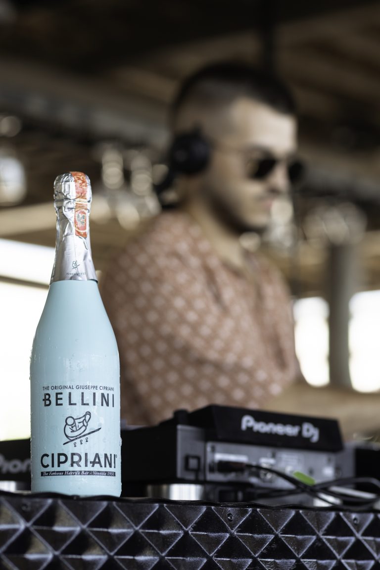 Cipriani Sjell Bellini në Nazar Beach - CCBS
